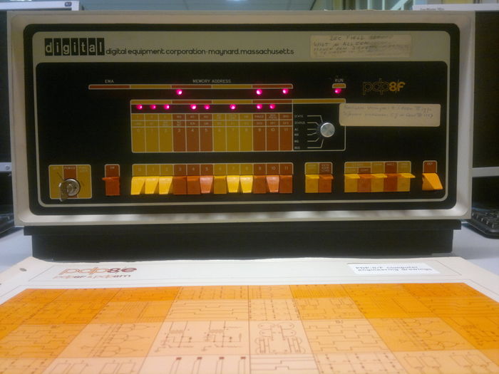 Digital PDP-8f - Hack42
